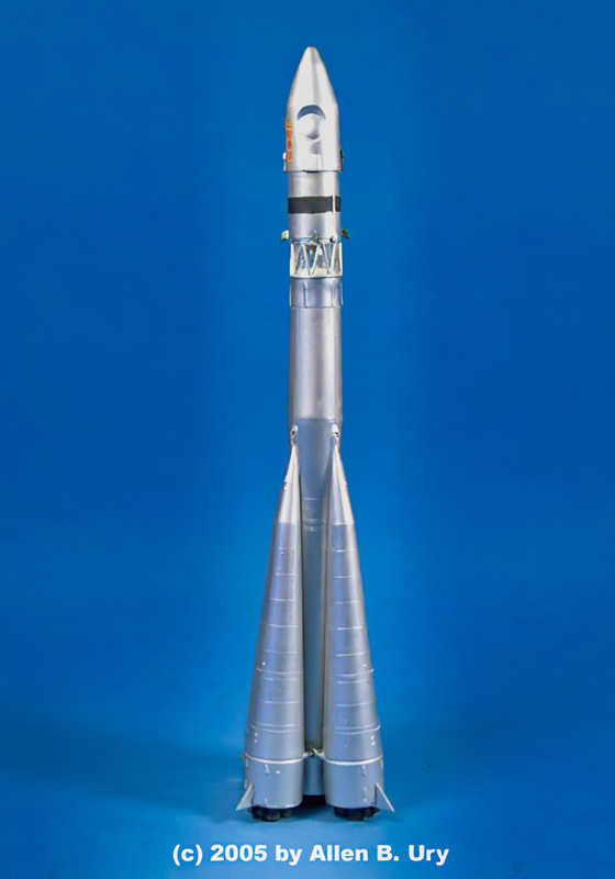 RD-107 Vostok Launch Vehicle by MPC - Fantastic Plastic Models